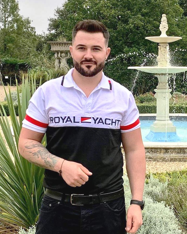 Our Team - window fixers, facade installation, fixing company | Tndgi.co.uk